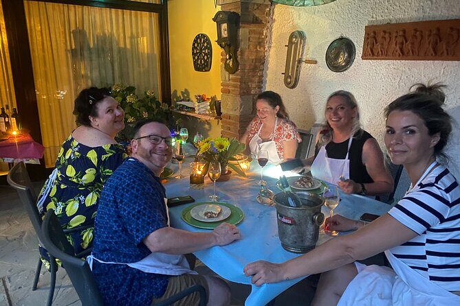 Typical Tuscan family dinner in a Villa near Cortona - Introduction