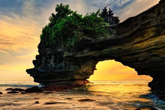 Ubud And Sunset Tanah Lot Tour - Transportation and Pacing