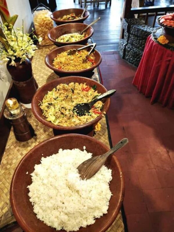 Ubud: Ayung River Guided Rafting Adventure with Lunch - The Guide and Group Experience