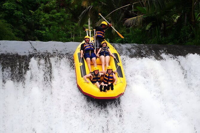Ubud Ayung River Rafting with Hotel Transfer and Lunch - Who Should Consider This Experience?