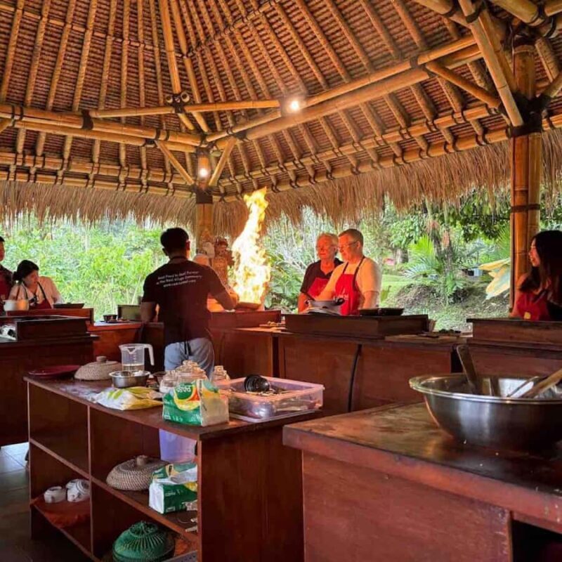 Ubud: Balinese Cooking Class 10Dish and Market with Tranfers - Value and Practical Details