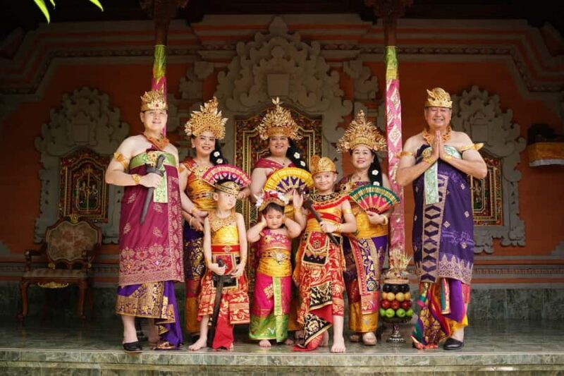 Ubud: Balinese Costume Photoshoot with Make Up - What Travelers Say