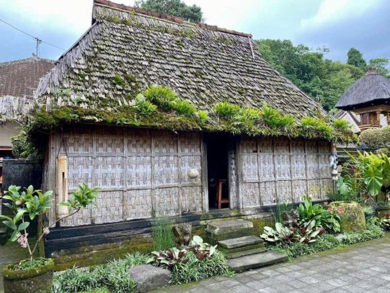 Ubud : Balinese House, Hidden Rice Field, & Coffee Break - Exploring the Highlights of the Tour