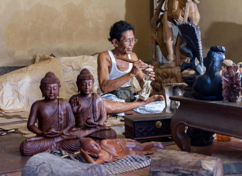 Ubud: Balinese Wood Carving Class & Rice Terrace Experience - Exploring Ubud’s Local Market