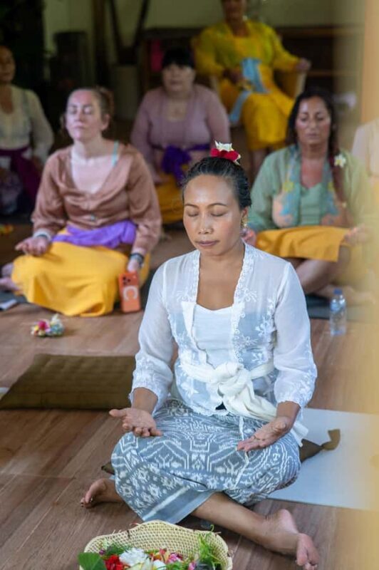 Ubud: Canang Sari Offerings Experience & Balinese Blessing - Practical Details & Tips