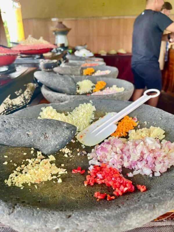 Ubud: Cooking Class with Market Visit and Hotel Pickup - Key Points