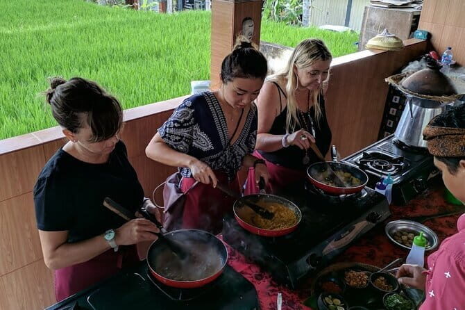 Ubud Cooking Class with Optional Market Visit Pickup Included - Worth Considering