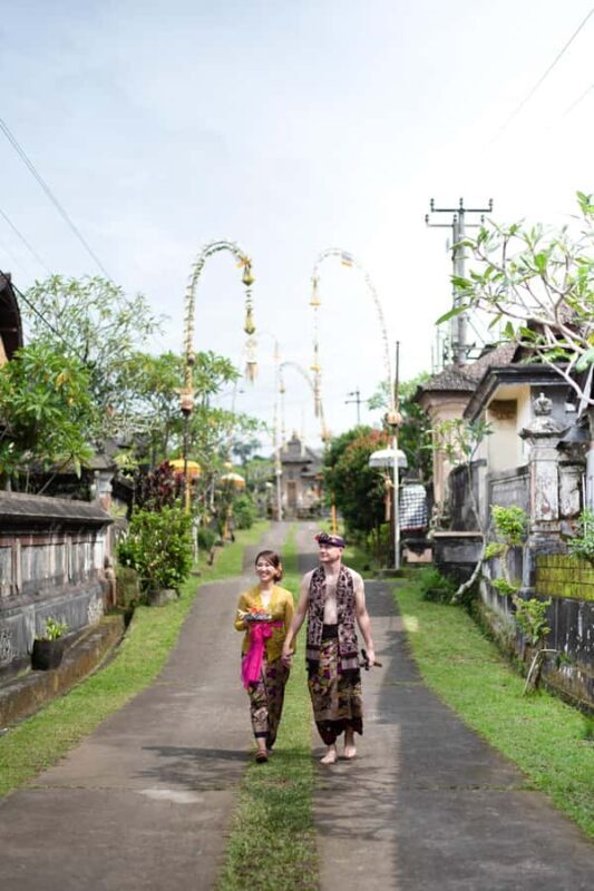 Ubud: Delodsema Traditional Village with Balinese Costume - Value and Practical Tips