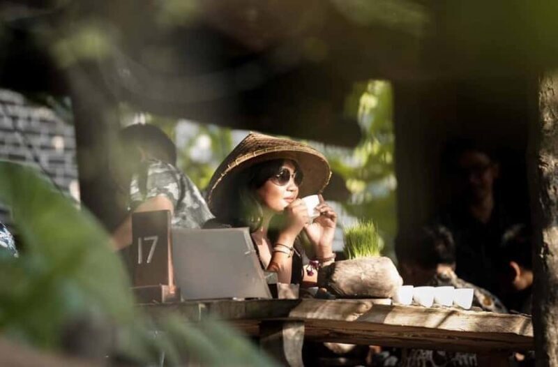 Ubud: Floating Breakfast, Jungle Swing & Spa Romantic Tour - An In-Depth Look at the Experience