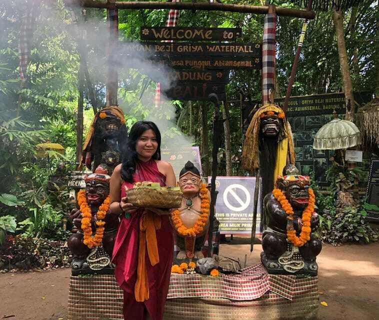 ubud griya beji waterfalls : purification ceremony - FAQs