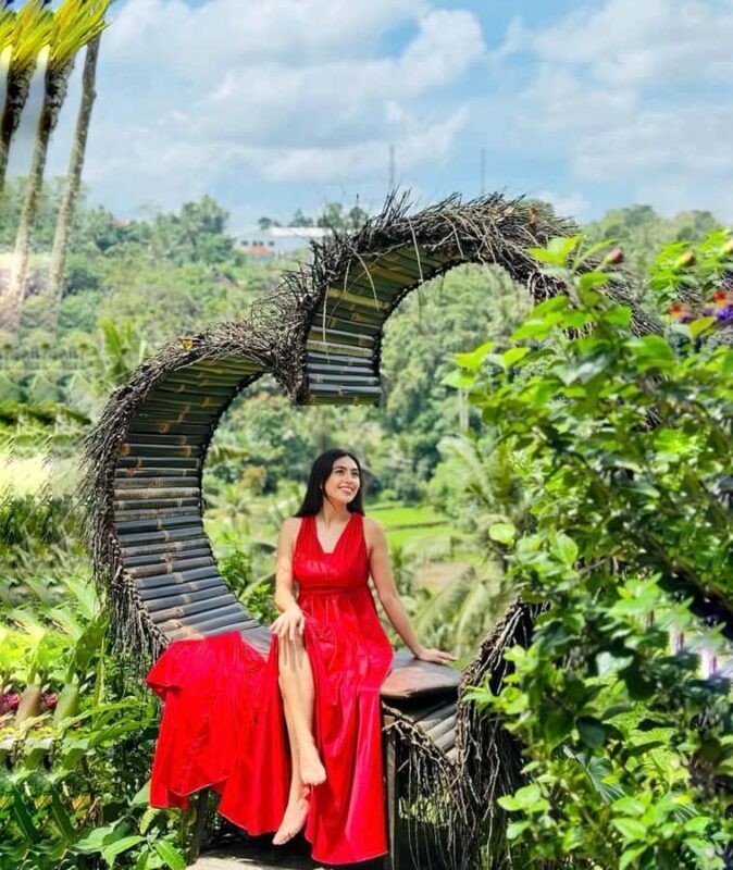 Ubud: Koi fish Photoshoot, Monkey Forest & infinity pool - Who Will Love This Tour?