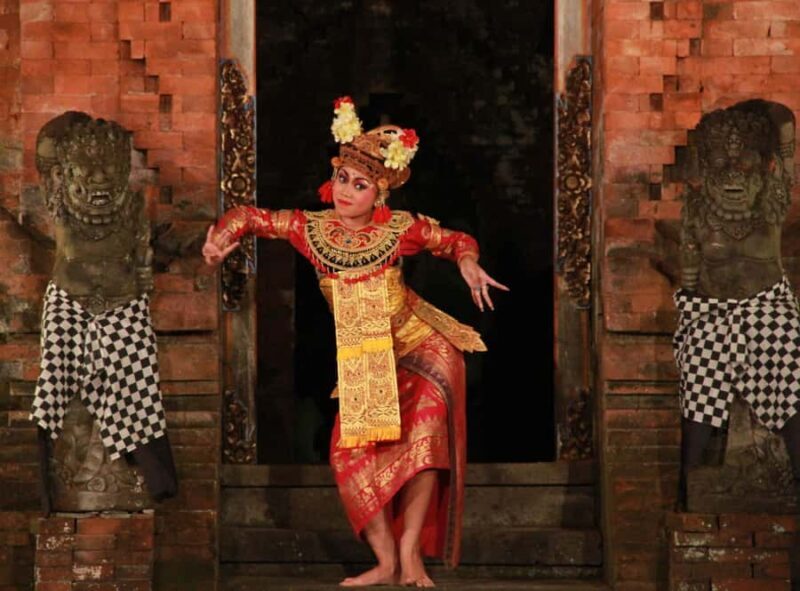 Ubud: Legong Lasem Or Ramayana Ballet Show Ticket - The Sum Up