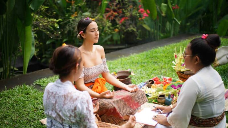 Ubud: Palm Reading and Blessing by Balinese Spiritual Healer - Key Points