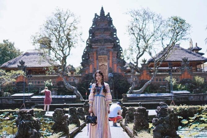 Ubud Shopping, Water Palace and Water fall Tours. - Key Points