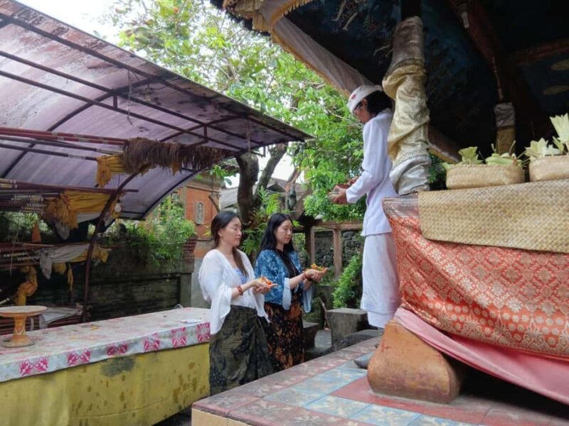 Ubud: Spiritual Experience Balinese Astrology and Blessing - A Closer Look at the Ubud Spiritual Experience