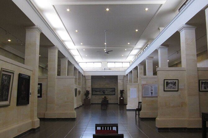 Ubud Story Walking Tour by Spanish, Japanese, English Guide - Authentic Experiences and Authenticity