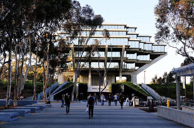 UC San Diego Campus Campus Adventure - The Experience from a Traveler’s Perspective