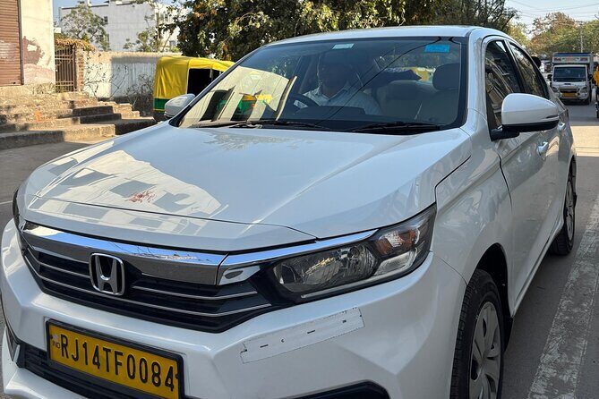 Udaipur Airport to Udaipur Hotels drop: Private Transfers - Frequently Asked Questions