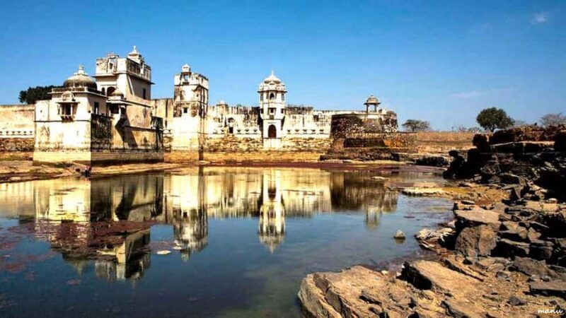 Udaipur: Chittorgarh Fort Day Trip with Lunch & Entry - Exploring Chittorgarh Fort: An Impressive Marvel