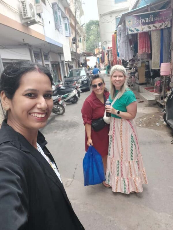 Udaipur: Food Tour with Tastings and Tuk Tuk Ride - Key Points