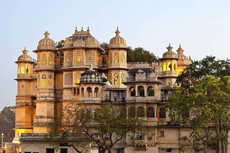 Udaipur : Full Day Private City Tour With Guide and Car - Practical Details & What You Should Know