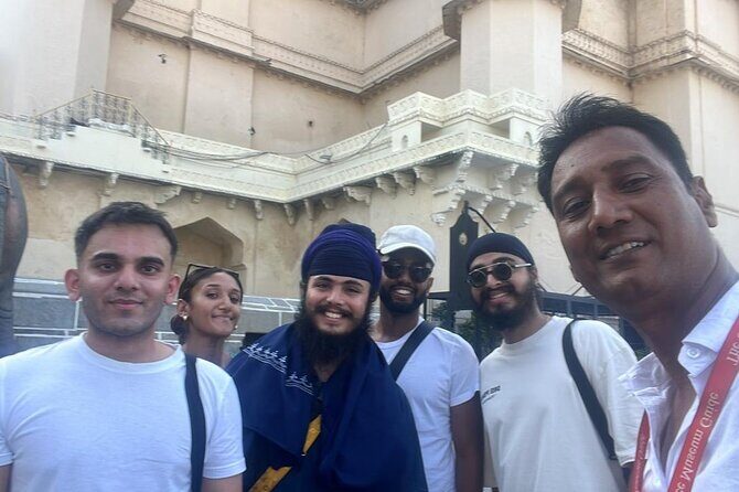 Udaipur Full Day Private Sightseeing City Tour with Guide - Analyzing the Value and Practicalities