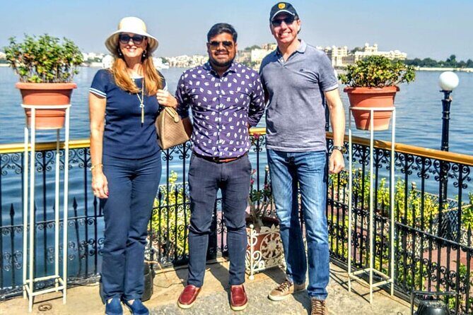 Udaipur Full Day Sightseeing Tour with Guide - What Makes This Tour Stand Out
