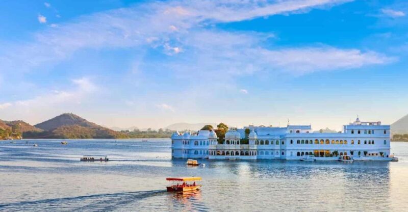 Udaipur: Highlights of Udaipur, Guided Half-Day Car Tour - Exploring Udaipur’s Top Sights in Four Hours