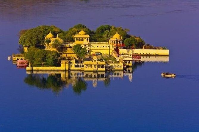 Udaipur in Half Day Sightseeing with guide and transfers - Key Points