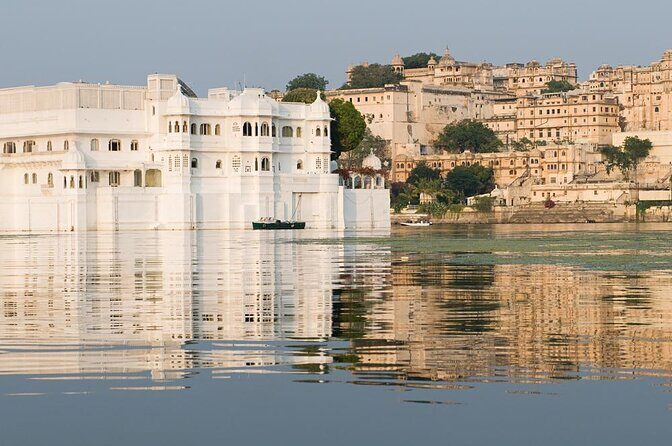 Udaipur Instagram Photoshoot By Local Professionals - Key Points