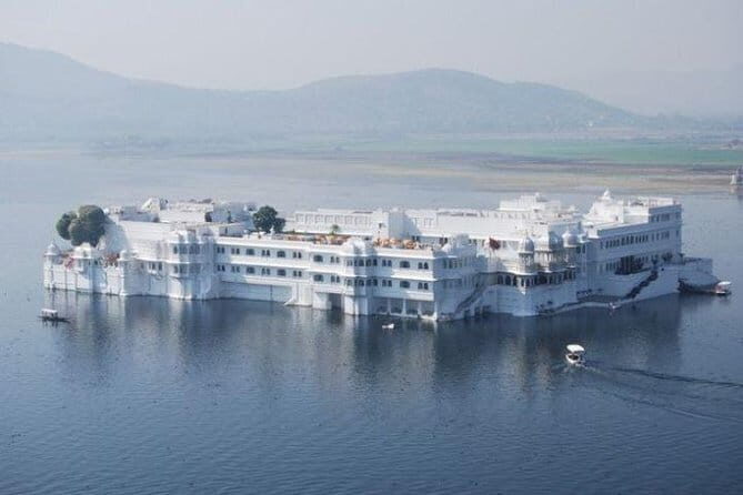 Udaipur - Lake City Tour in 03 Days - Who Will Benefit Most?