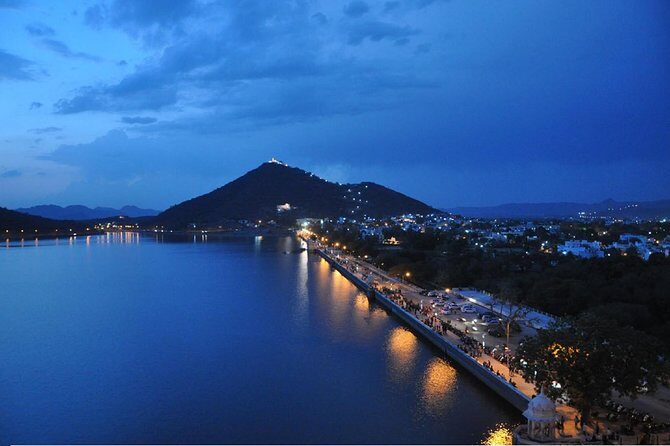 Udaipur Night Walk (2 Hours Guided Walking Tour) - Key Points
