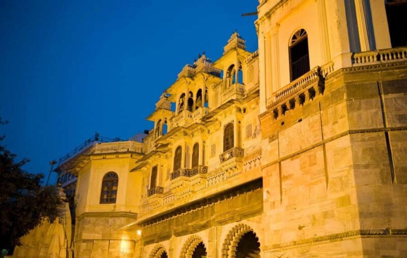 Udaipur Night Walk: Discover History, Culture & Stories - Key Points