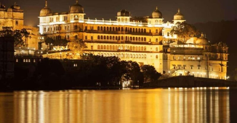 Udaipur Night Wonders: A Guided Night Walking Tour - Key Points