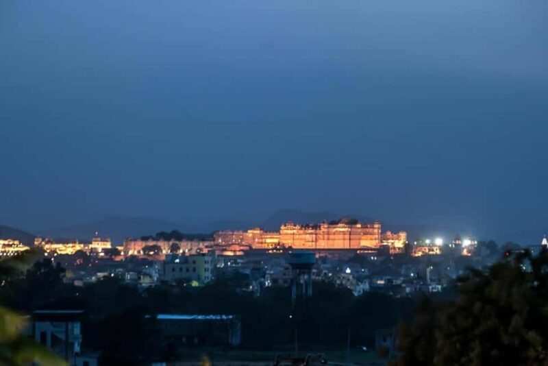 Udaipur Night Wonders: A Guided Night Walking Tour - Starting Point: Hathipole