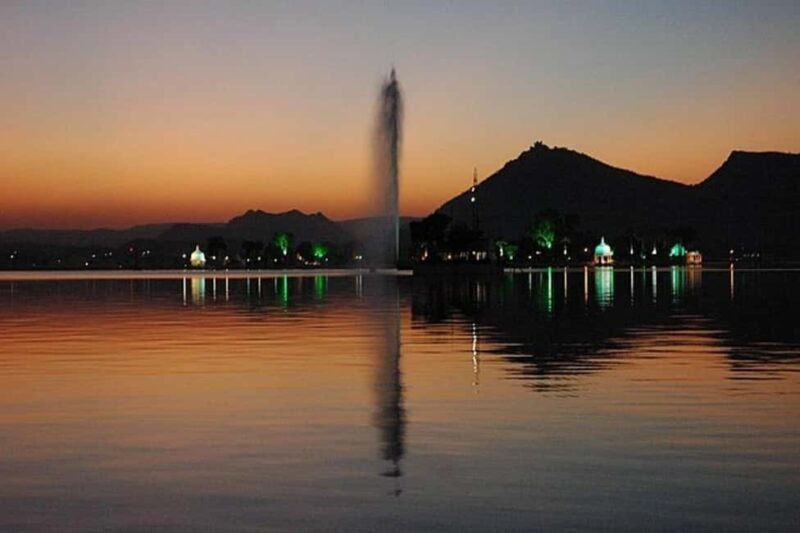 Udaipur Night Wonders: A Guided Night Walking Tour - Visiting Aravali Vatika (45 Minutes)