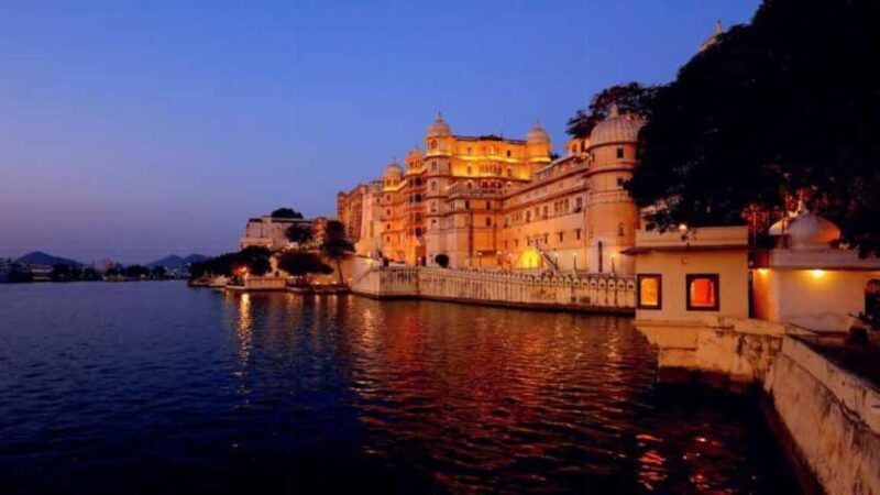 Udaipur Night Wonders: A Guided Night Walking Tour - Jomy Jojo Park (45 Minutes)