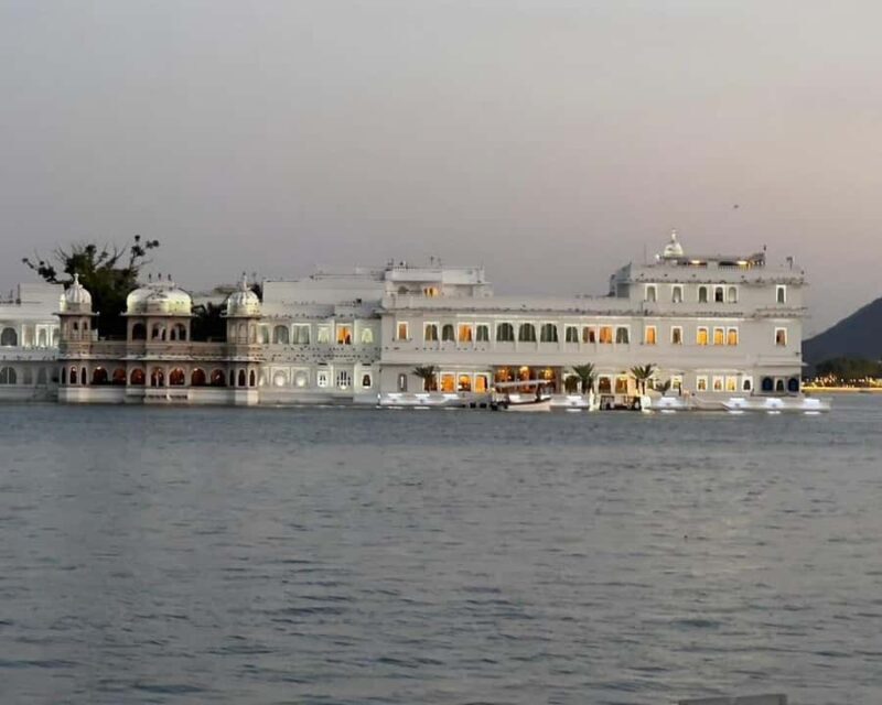 Udaipur: Private City Sightseeing Tour & Cooking Class Combo - What Makes This Tour Stand Out?