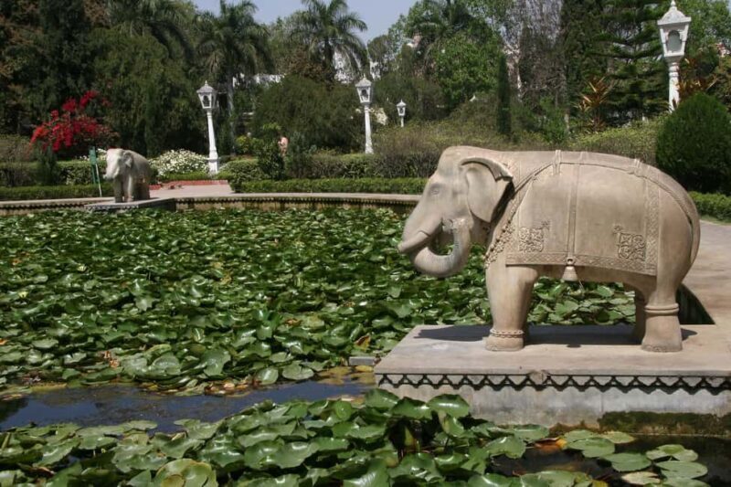 Udaipur: Private Full-Day Sightseeing Tour by Car with Guide - What To Expect: Practical Details