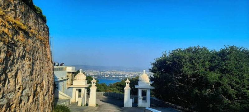 Udaipur: Sajjangarh Monsoon Palace Day Trip with Tickets - An In-Depth Look at the Udaipur Monsoon Palace Day Trip