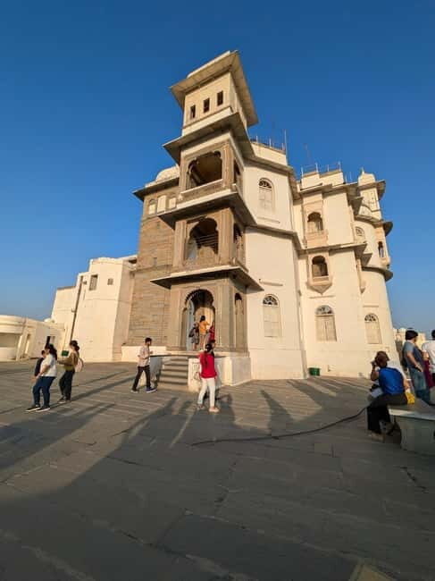 Udaipur: Sajjangarh Monsoon Palace Day Trip with Tickets - Who Is This Tour Best Suited For?