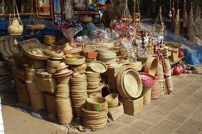 Udaipur: Shopping Tour with Local Bazaars and Artisan Workshops - Why This Tour Works Well