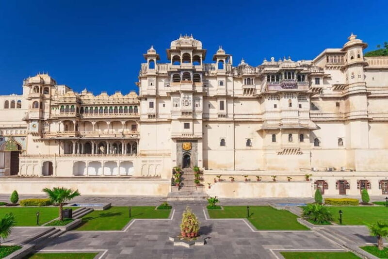 Udaipur Sightseeing Tour in a Private Car - Who Should Consider This Tour?