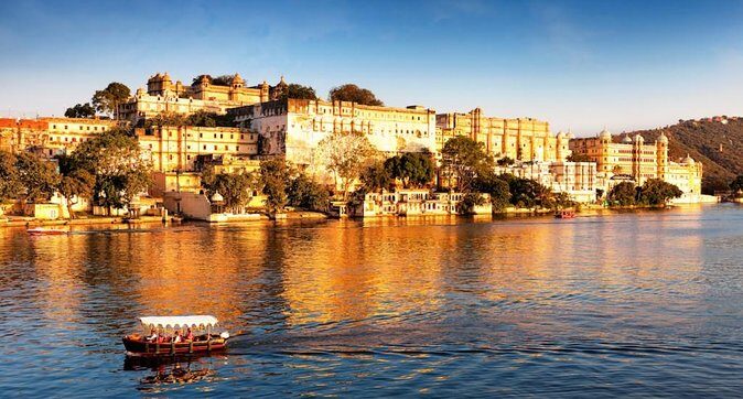 Udaipur Sightseeing Tour With Guide - Exploring Udaipur’s Major Highlights in a Day