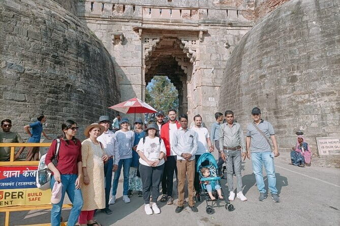 Udaipur to Kumbhalgarh and Ranakpur Full-Day Tour with Lunch - Lunch and Flexibility