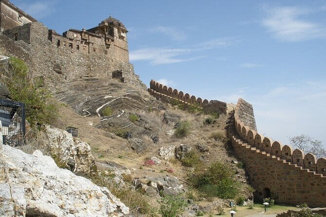 Udaipur to Kumbhalgarh and Ranakpur Full-Day Tour with Lunch - The Sum Up