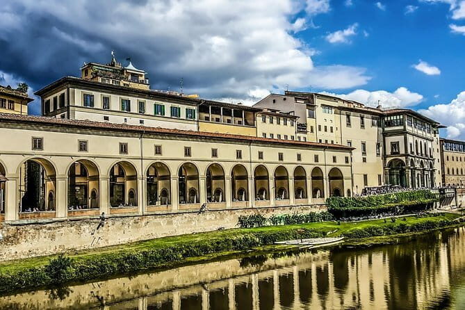 Uffizi Gallery Private Tour with 5-star Guide - Introducing the Uffizi Gallery Private Tour with a 5-Star Guide