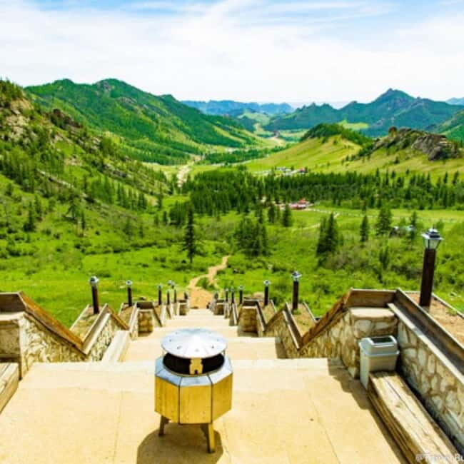 Ulaanbaatar: Chinggis Khaan Statue and Turtle Rock Day Tour - Who Should Consider This Tour?