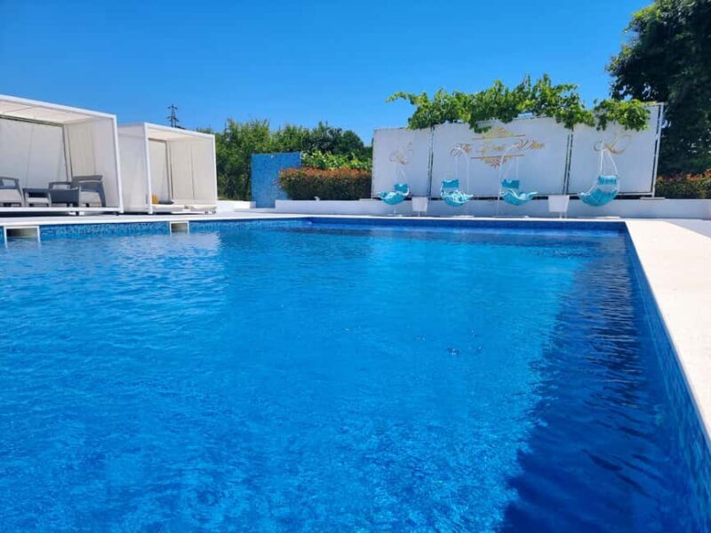 Ulcinj: relaxation by the pool - What to Expect: A Typical Day at the Pool