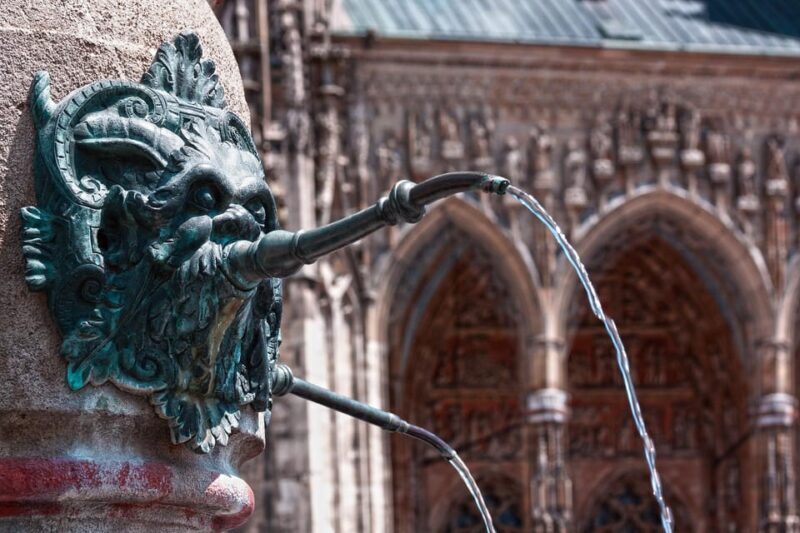 Ulm's History, Records, and Relativity Private Walking Tour - Evaluating the Value